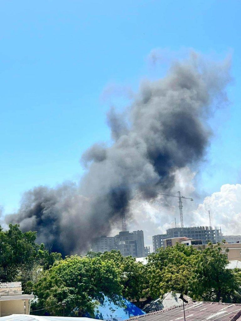 Qarax ka dhacay waddada KM4 ee Muqdisho & cida lala eegtay - Raxanreeb ...